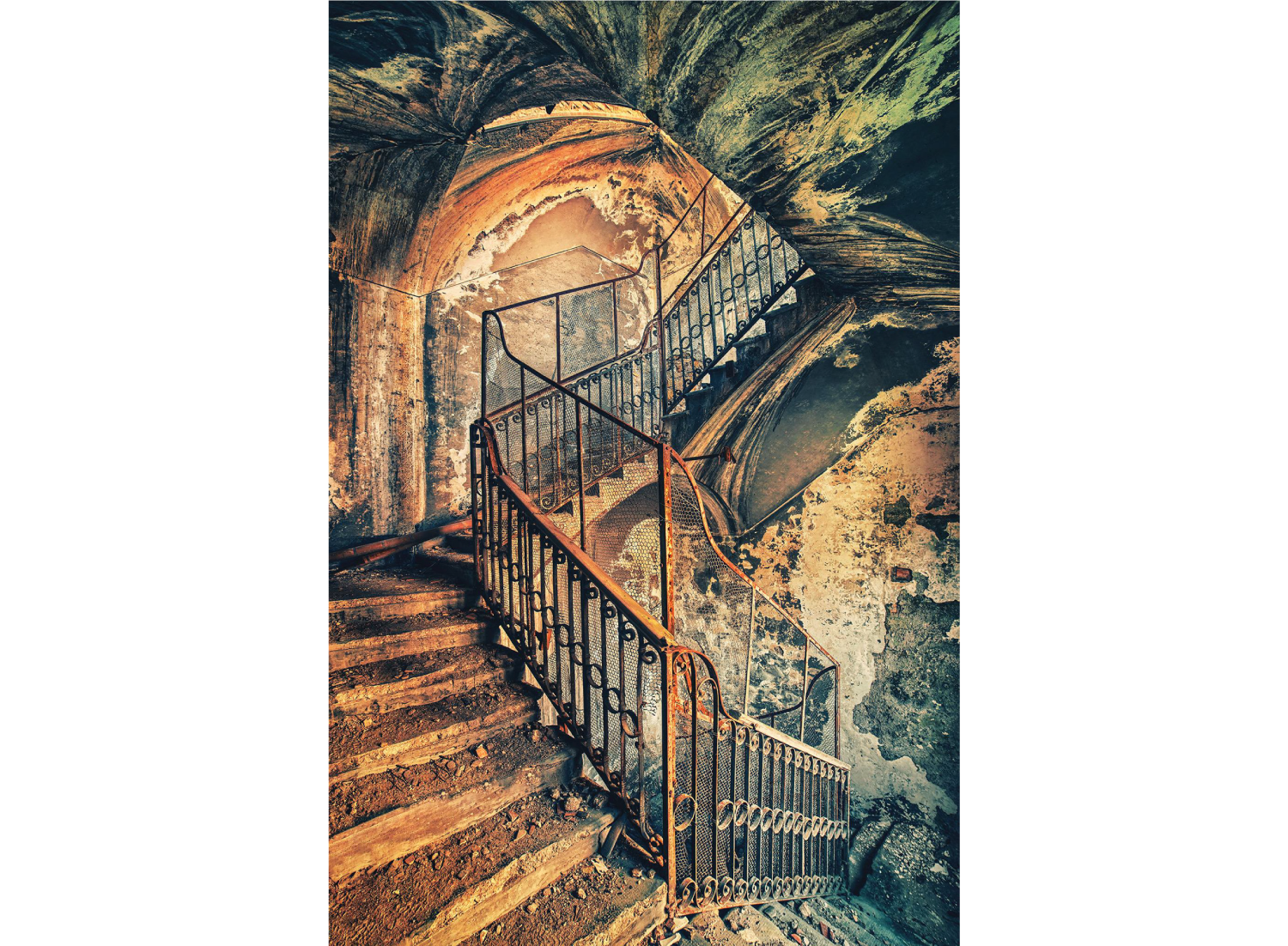 即使被眾人遺忘，頹敗仍掩不住這些房屋過去的風華：Matthias Haker 的廢墟攝影 | FLiPER - 生活藝文誌